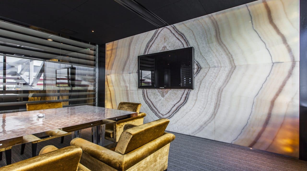 Summum Private Jet Lounge - SolidNature